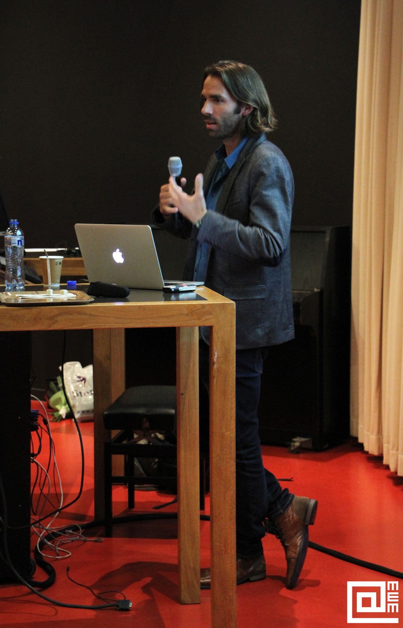 Michael Sanderson as a guest lecture at the Stenden University – Ateles ...